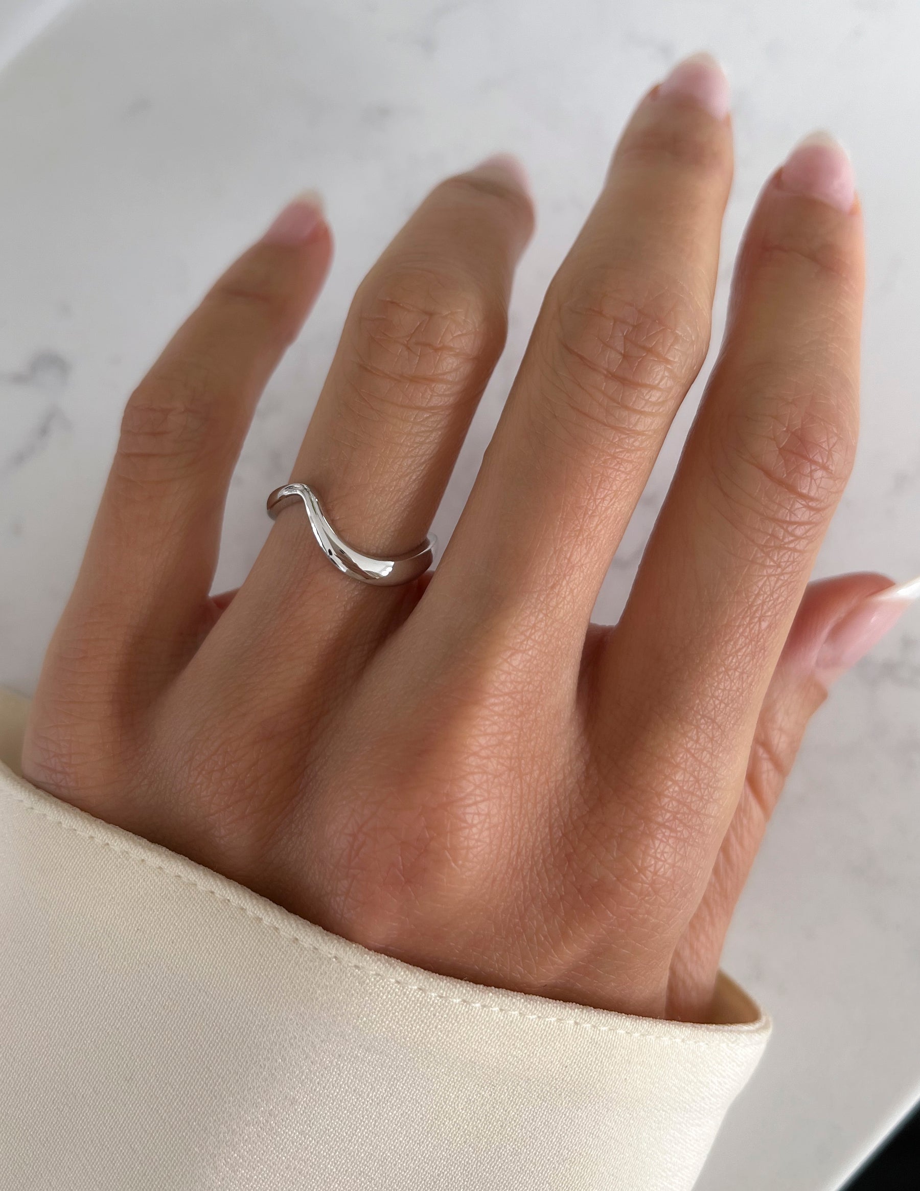 14K Solid Gold Classic Plain Curved Wedding Band for Women – DAVID SIMSON