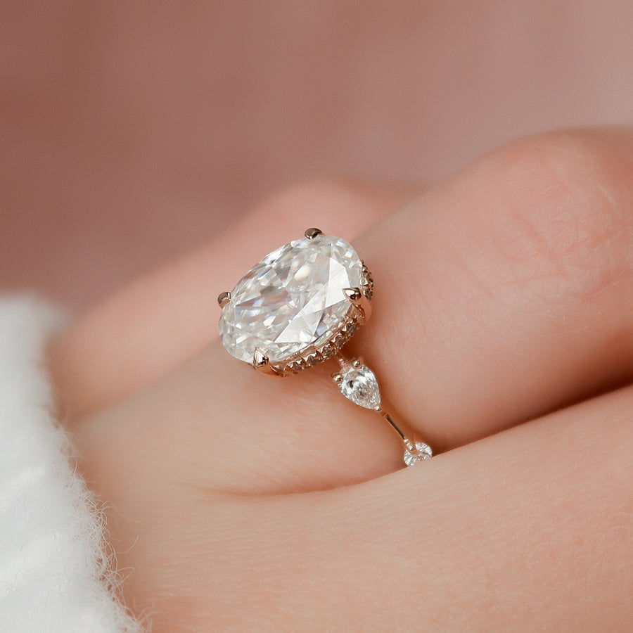 2.0CT-4.0CT Oval Cut Three Stones Moissanite Diamond Engagement Ring ...