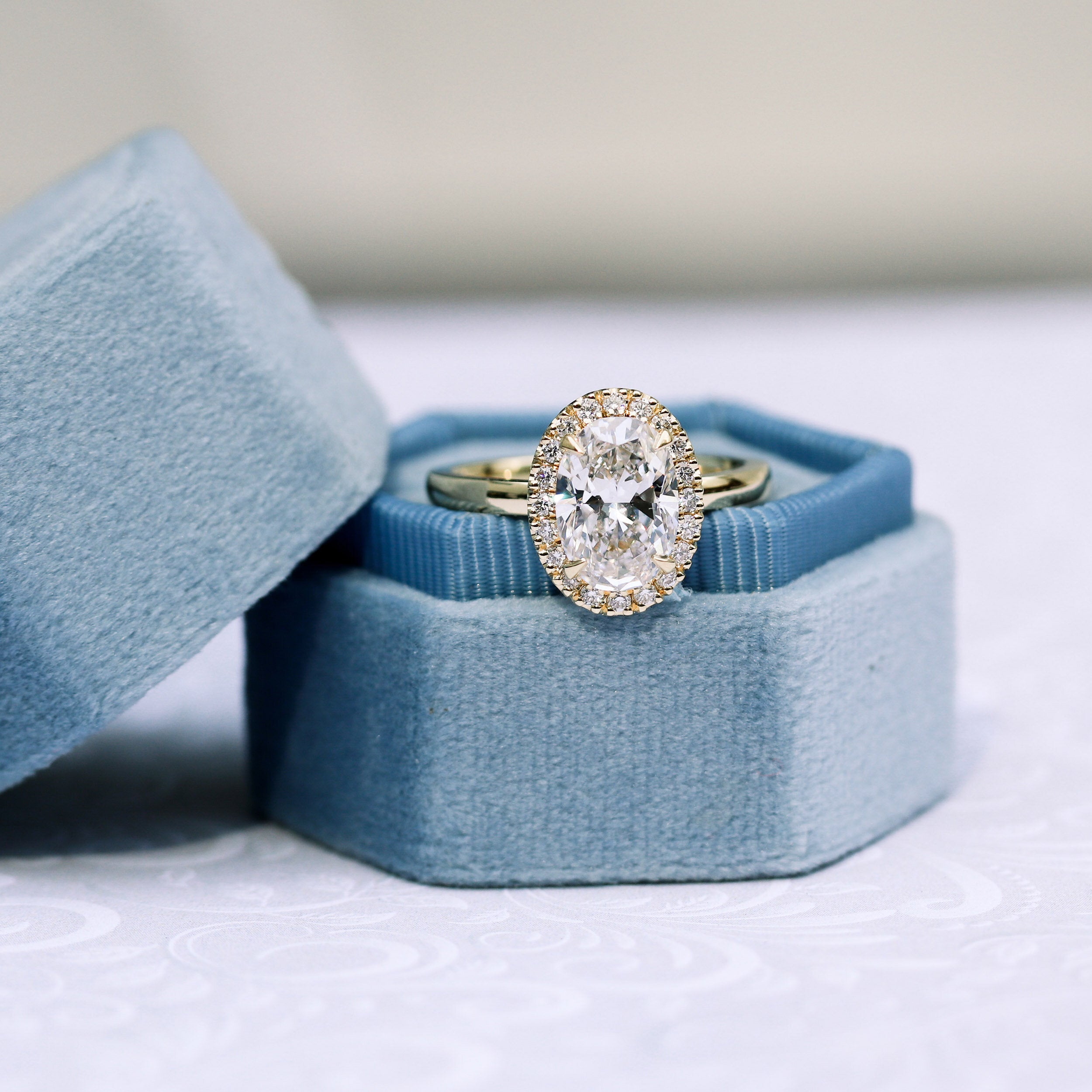 2.0CT Oval Cut Moissanite Halo Diamond Engagement Ring – DAVID SIMSON